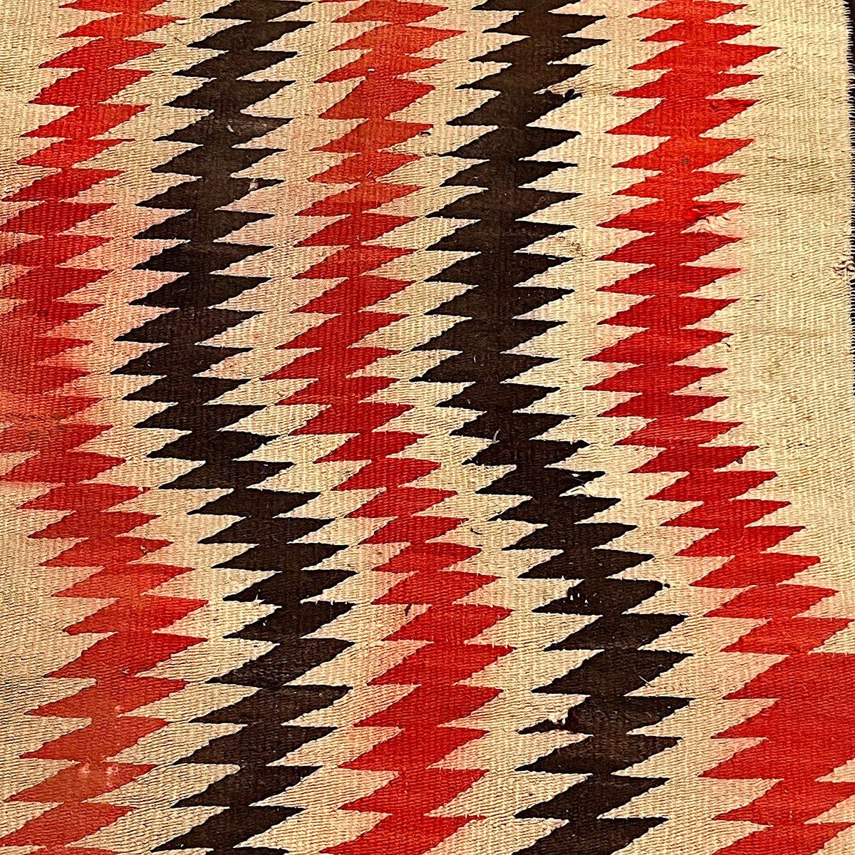 1920s Navajo Rug with Eye Dazzler Pattern | 81" x 41" – Mad Van Antiques