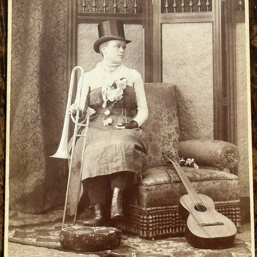 Antique Cabinet Card of Sideshow Performer in a Top Hat | Freakshow ...