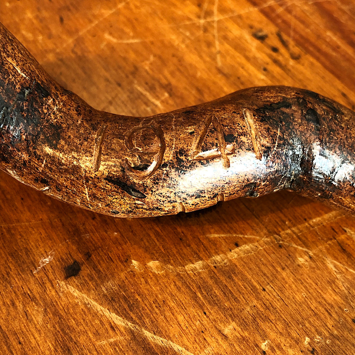 WW2 Folk Art Cane from 110th Medical Battalion | 1941 – Mad Van Antiques