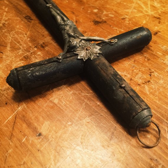 Antique Primitive Crucifix with Skull and Crossbones from 1800s – Mad ...