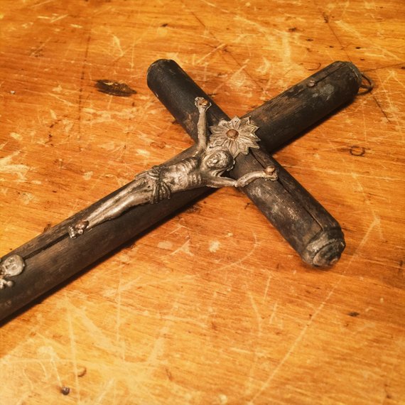 Antique Primitive Crucifix with Skull and Crossbones from 1800s – Mad ...